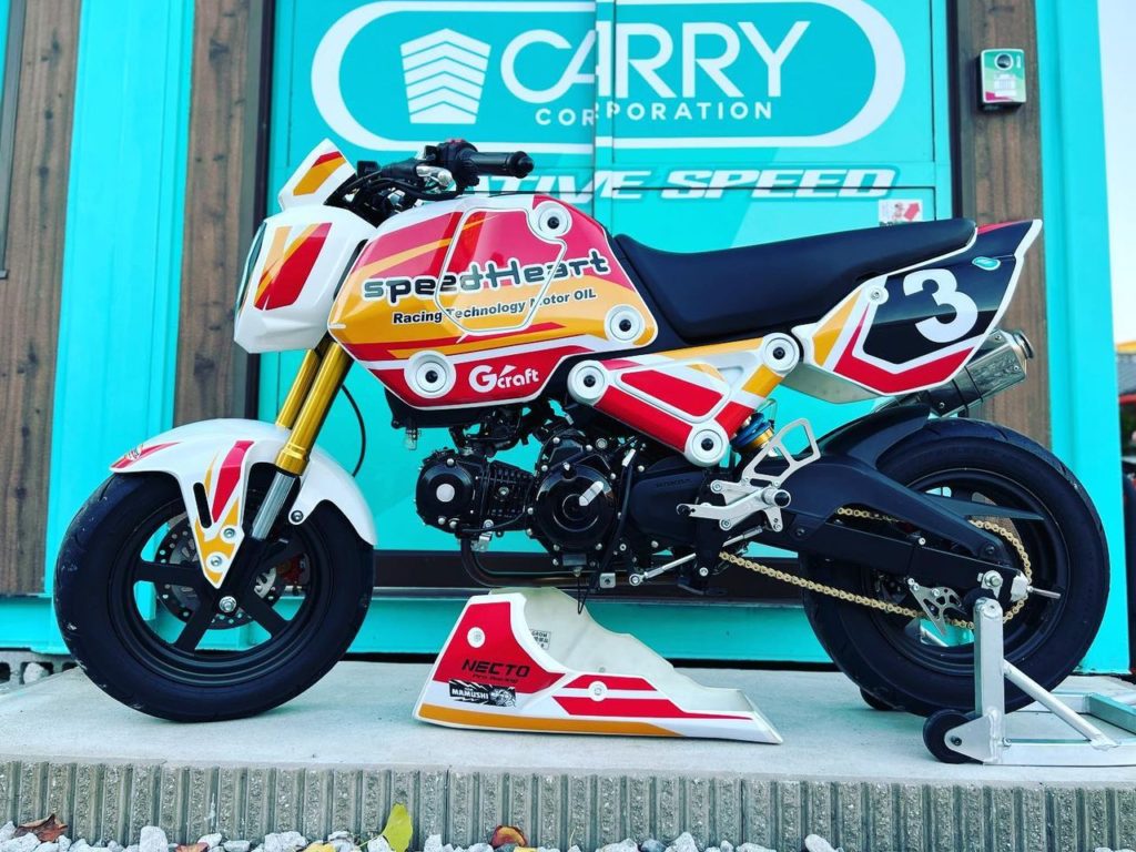 GROM Race Bace Model - 印刷物・WEB・デカール・カーラッピングなどデザインのことなら三重県鈴鹿市のCARRYdesignへ